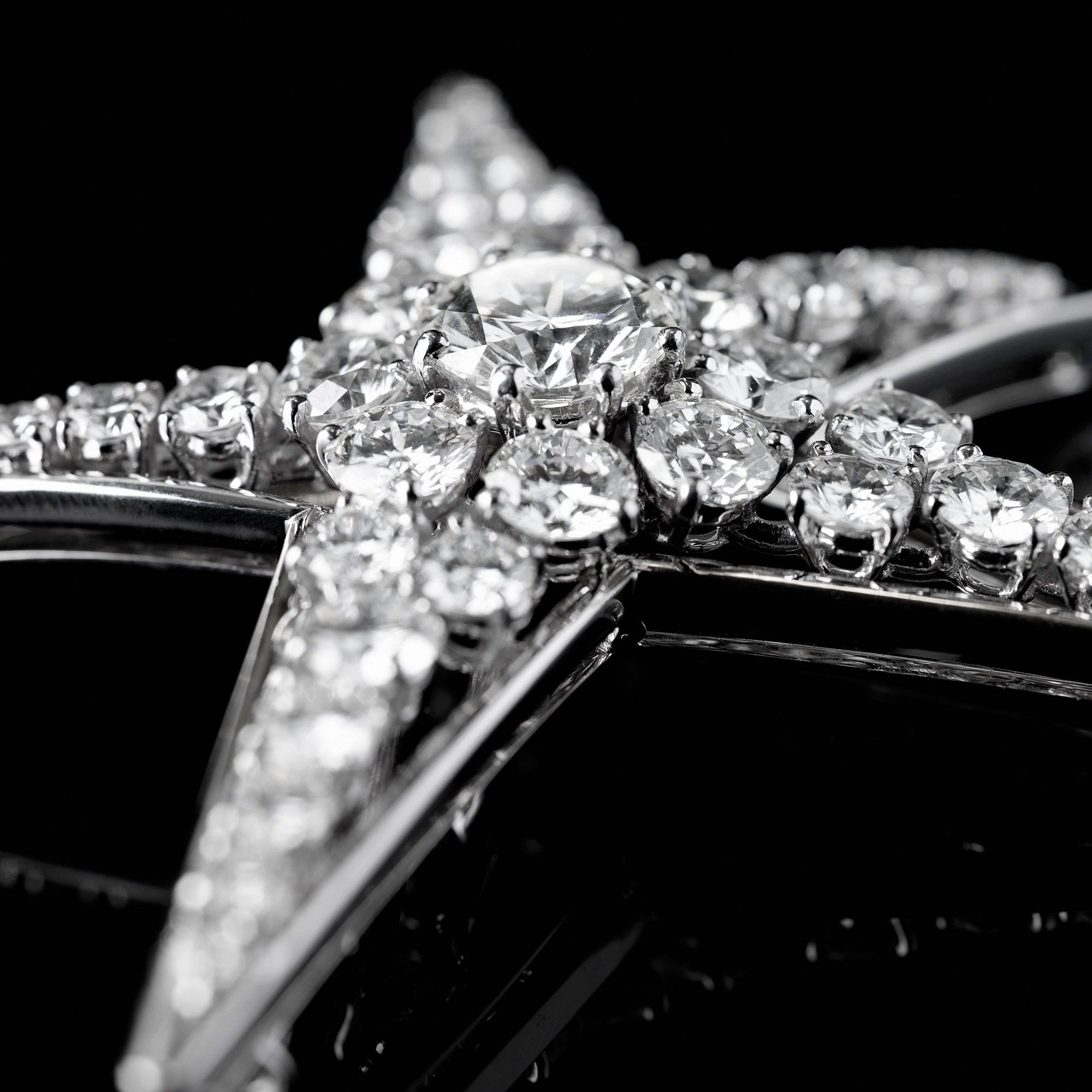 Diamond Chanel Background