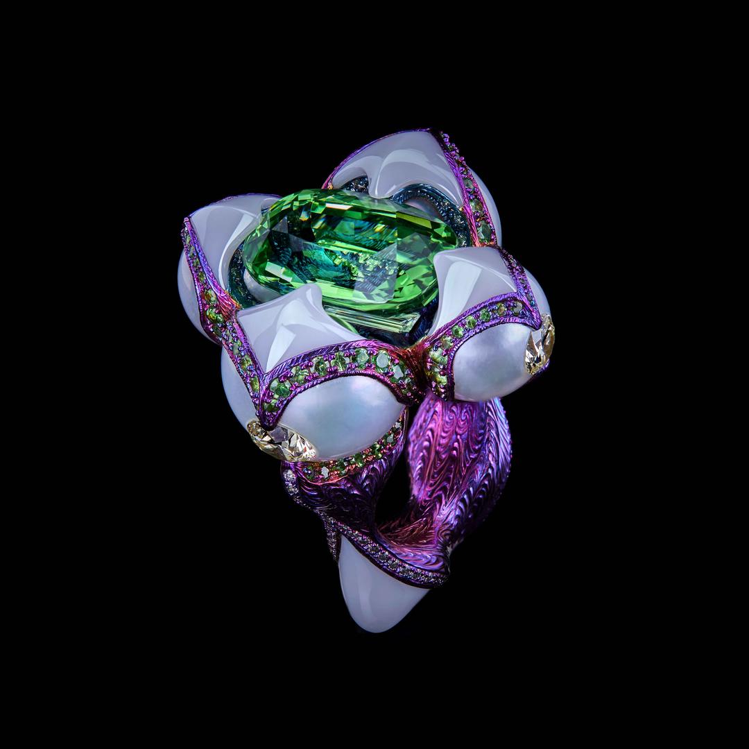 Quatrain ring by Wallace Chan