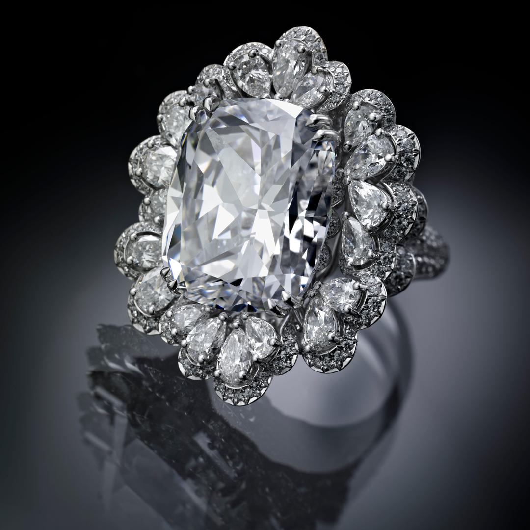 The majestic entrance of the Queen of Kalahari diamond | The Jewellery ...