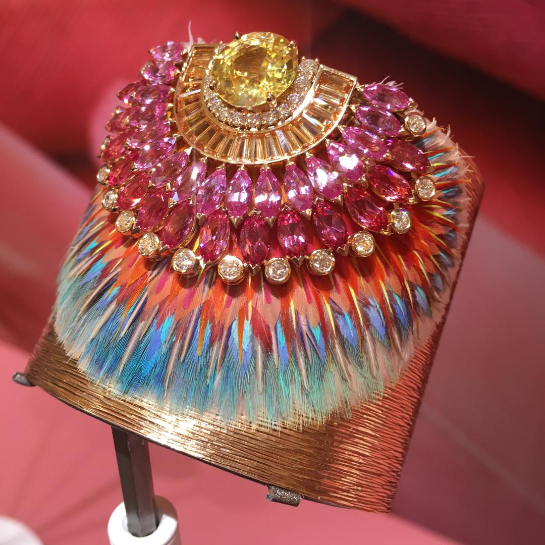 Blossom high jewellery vanadium beryl and chalcedony necklace | Louis ...
