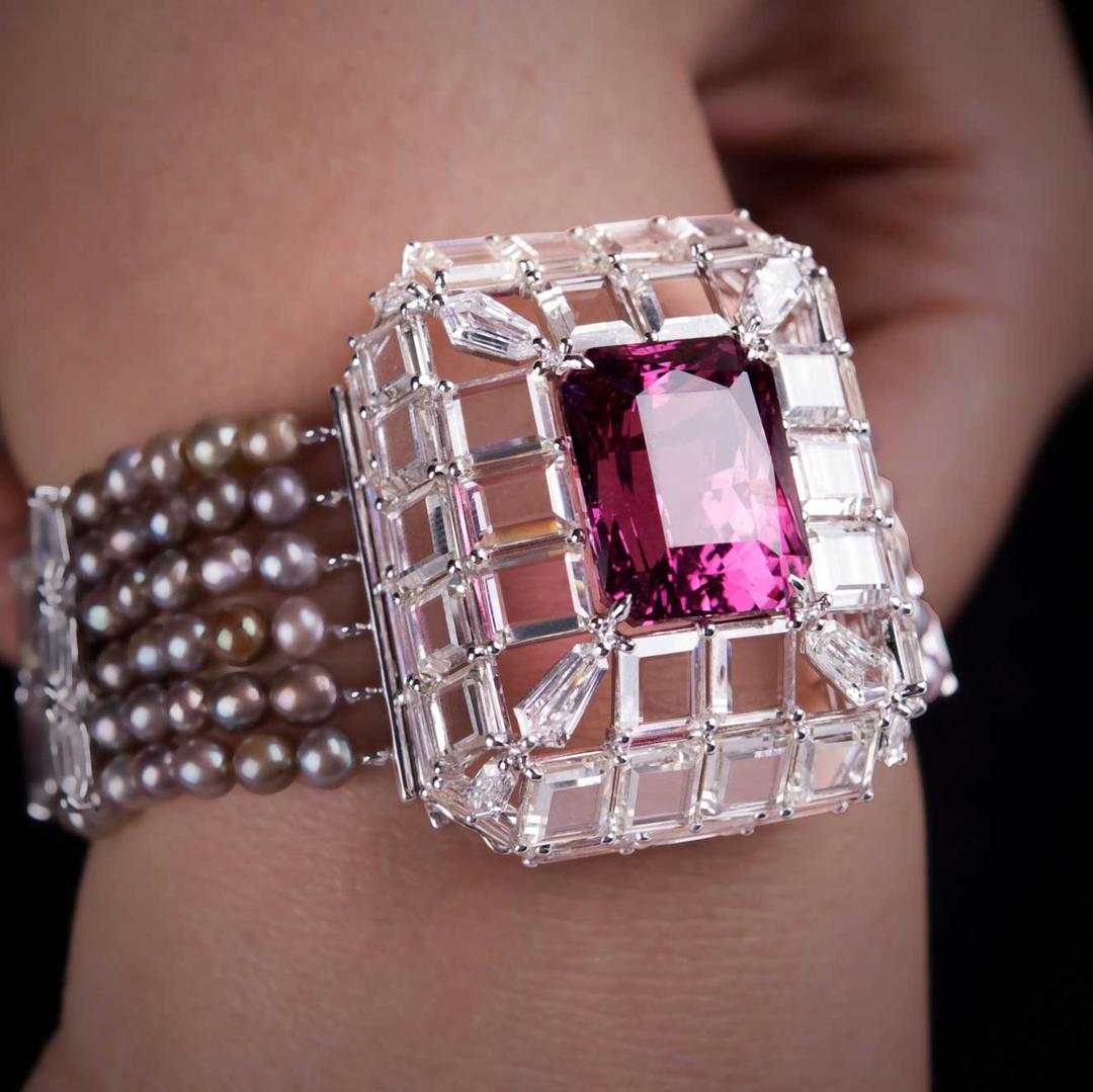 26.14ct Burmese spinel bracelet with diamonds and pearls | Forms | The ...