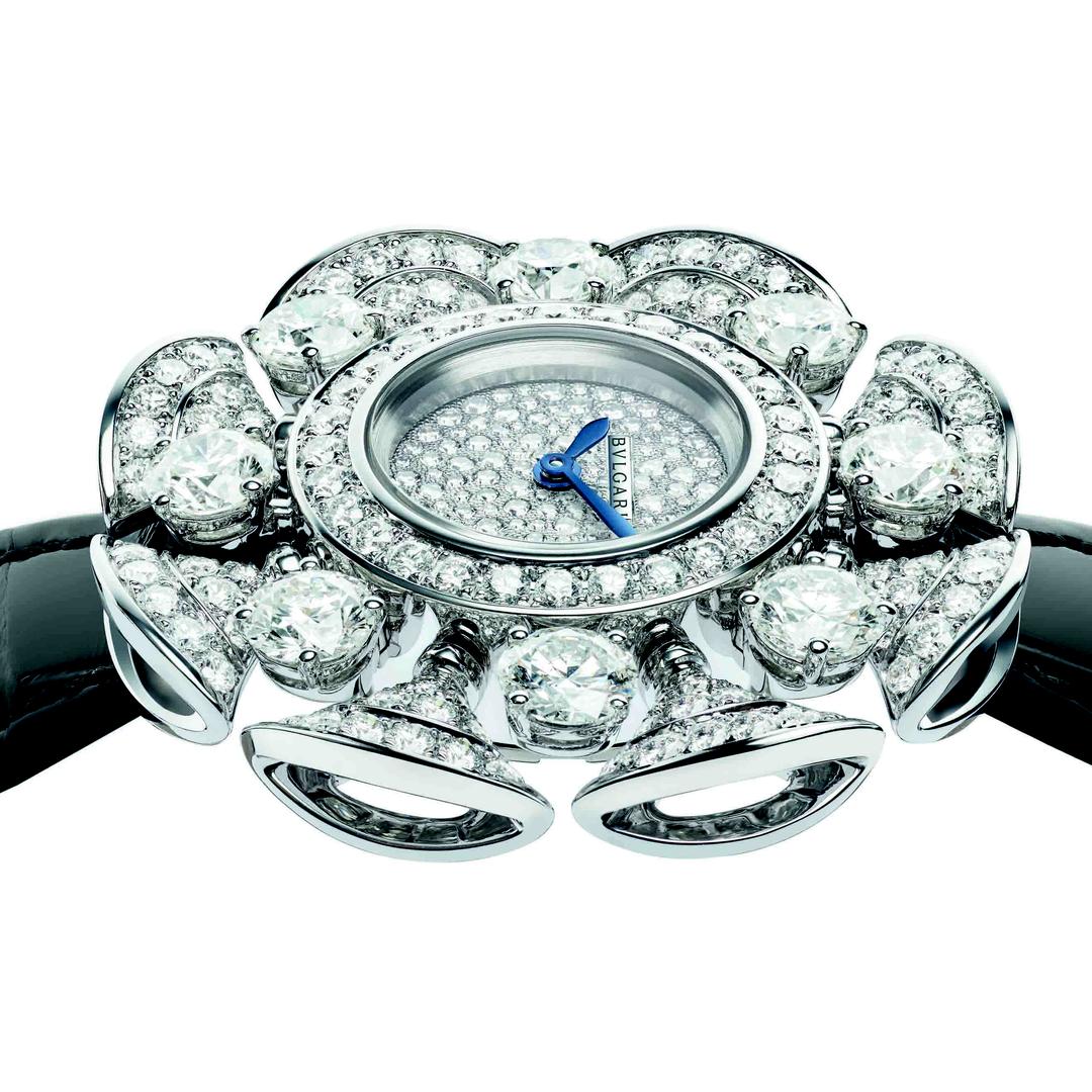 Diva’s Dream Astrale watch by Bulgari. | Bvlgari | The Jewellery Editor