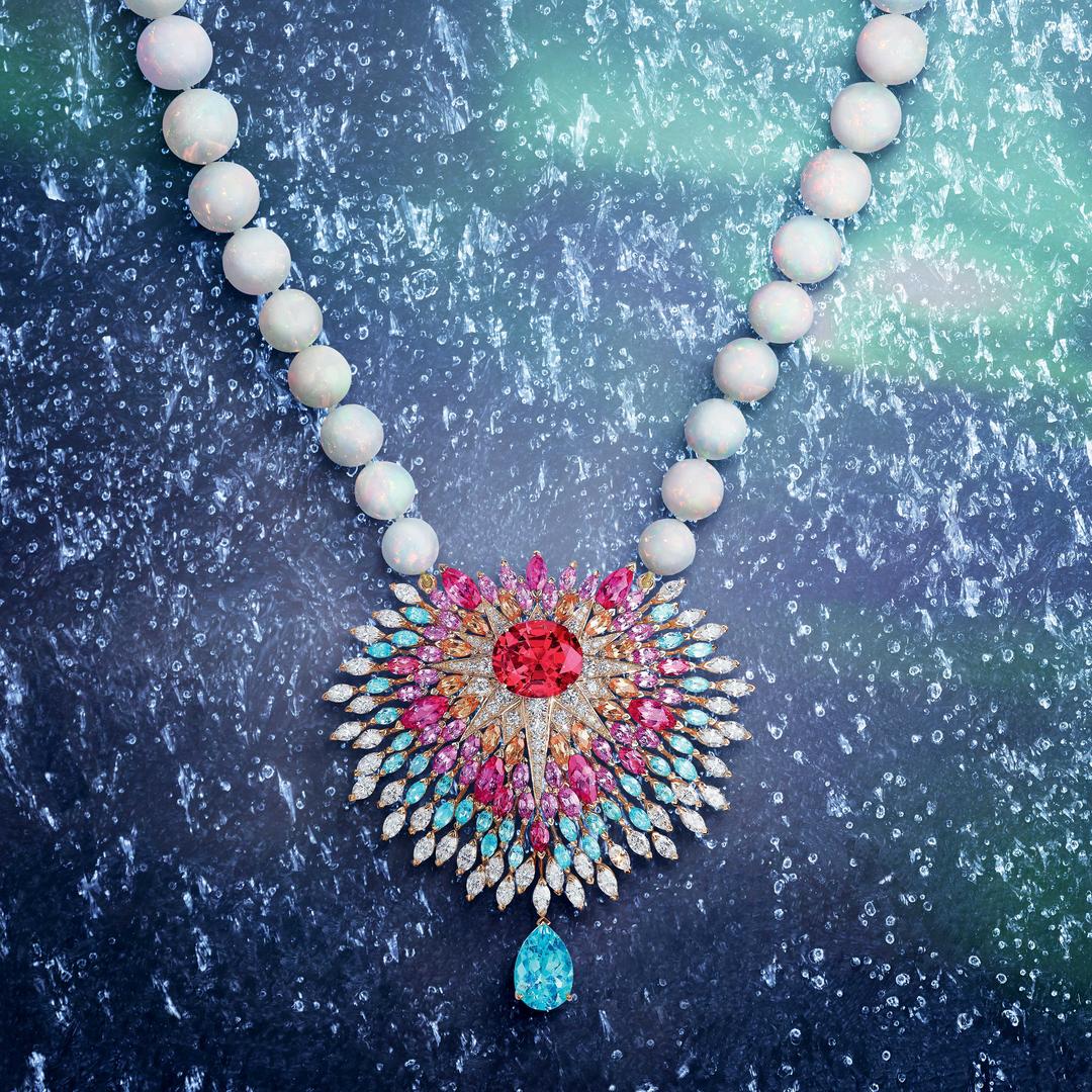 Piaget Sunlight Escape Blazing Sky Necklace