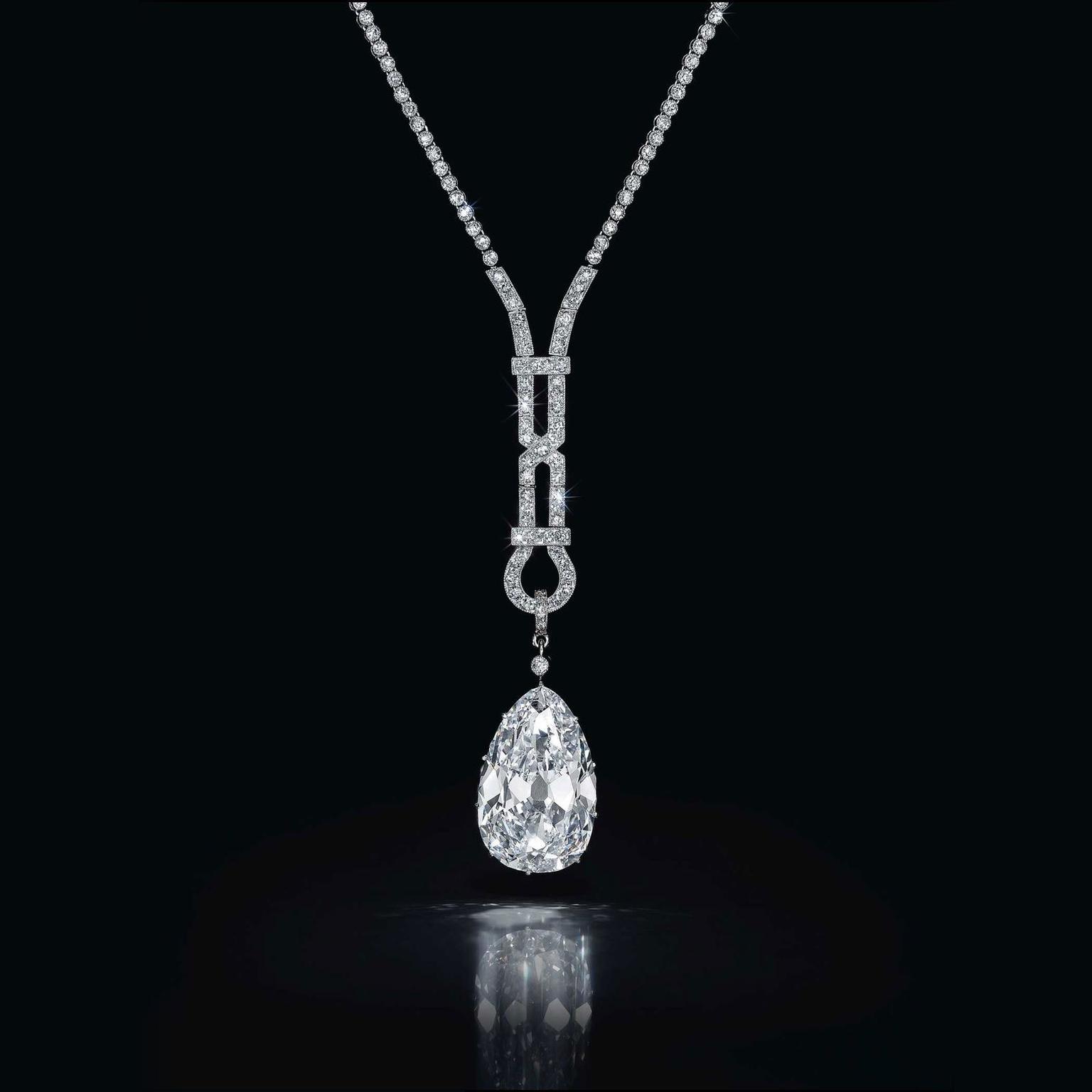 Art Deco pear-shaped diamond pendant necklace Art Deco pear-shaped diamond pendant necklace