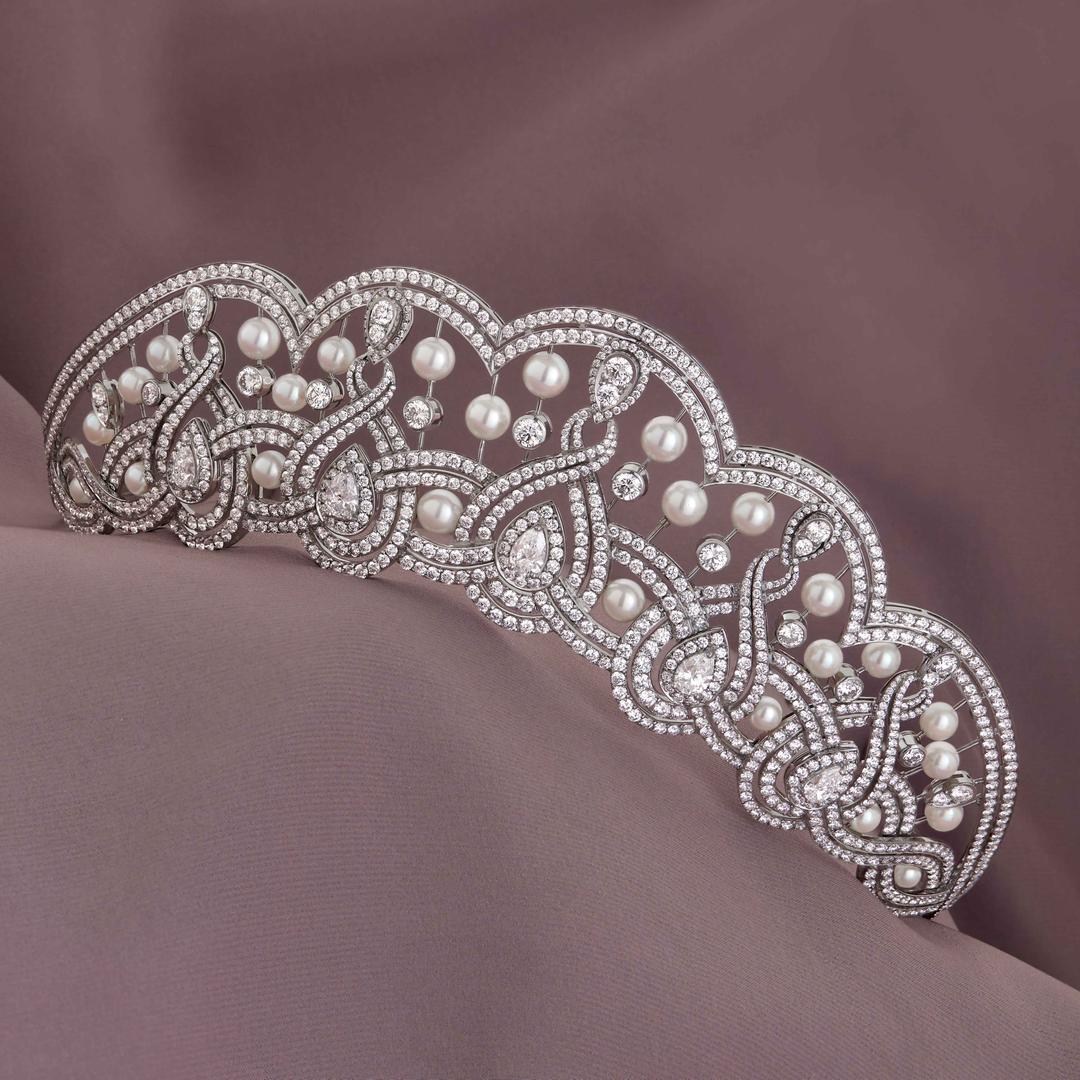 Garland tiara by Garrard | Garrard | The Jewellery Editor