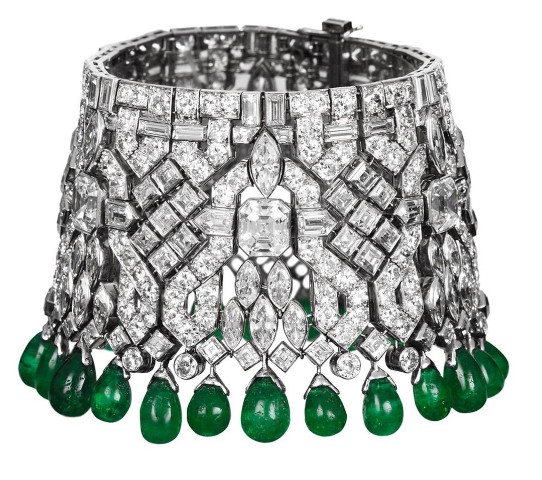 Van-Cleef-Arpels-Indian-bracelets-transformable-into-a-choke