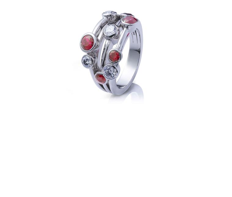 Boodles-Raindance-Ring-Zoom