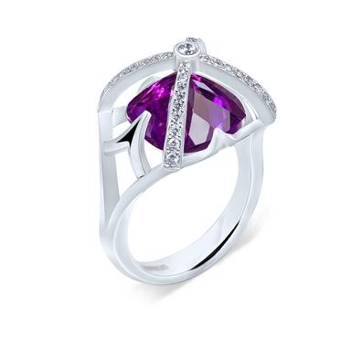 The pioneering designers who are shaking up British jewellery design ...