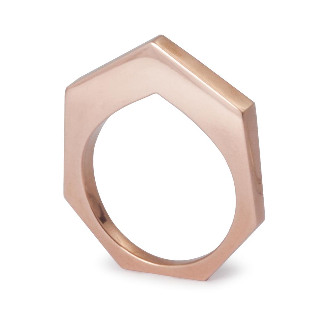 Polygon Flat rose gold ring | Kattri | The Jewellery Editor