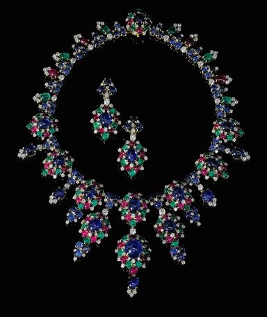 Barbara Hutton jadeite necklace takes pride of place in the esteemed ...