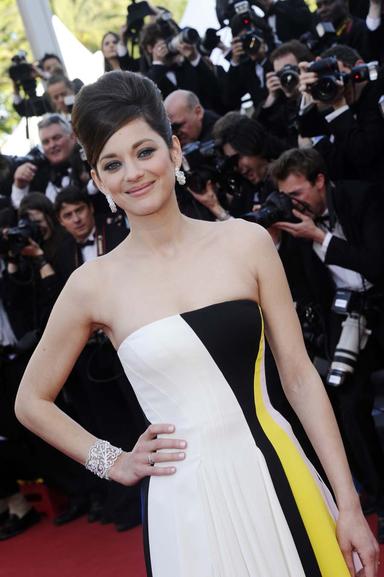 Marion Cotillard first to wear Chopard Green Carpet collection jewels ...